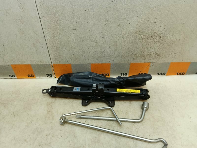 Б/У Домкрат Toyota RAV4 2008 XA30, ACA31 449838 TOYOTA арт. 091110W110, 09111-0R030