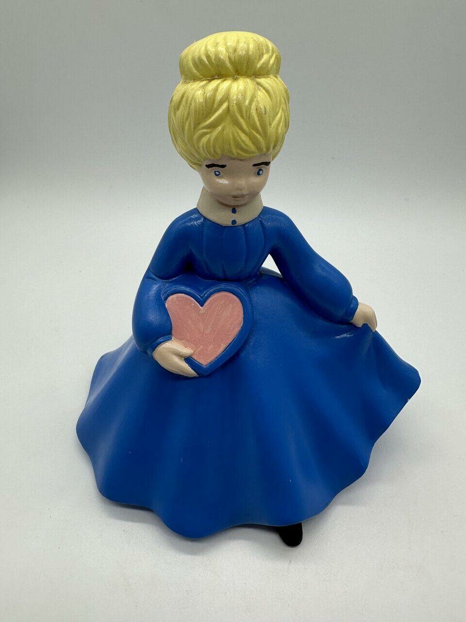 Статуэтка Прекрасная Леди Фарфор 1980 годы германия