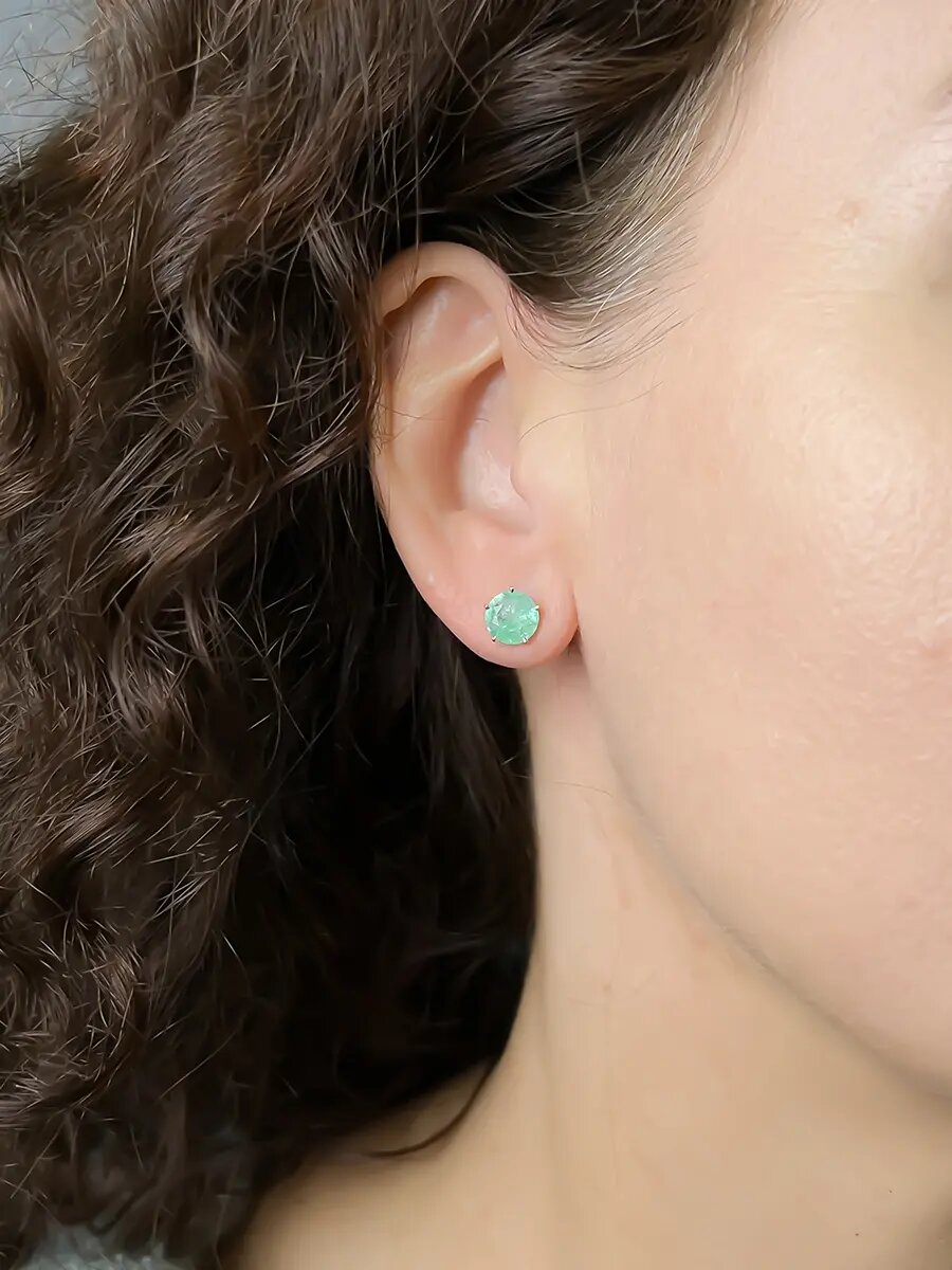 Серьги пусеты, красное золото, 375 проба, изумруд