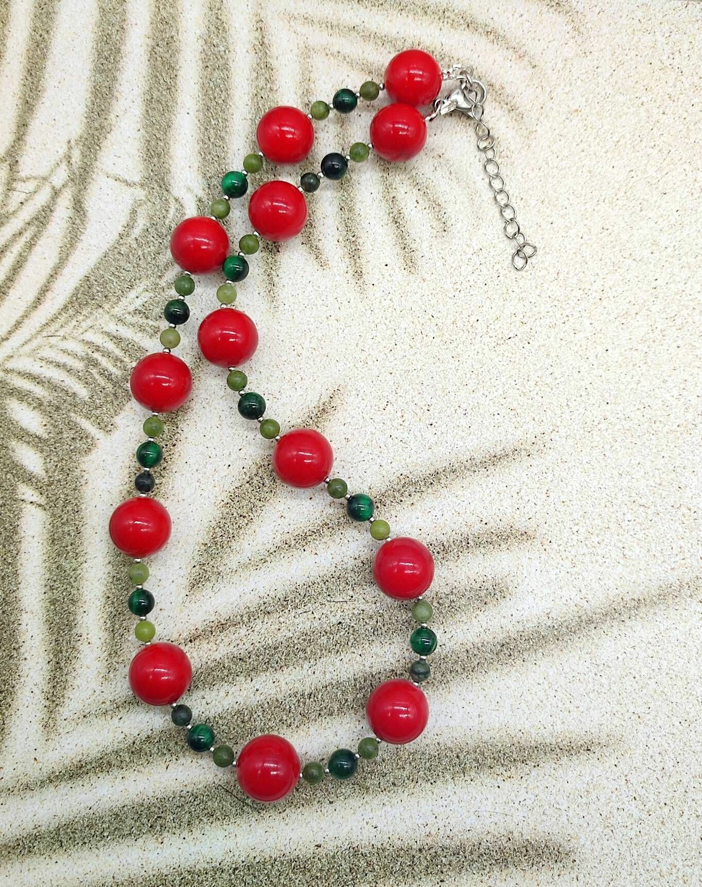 Бусы, нефрит