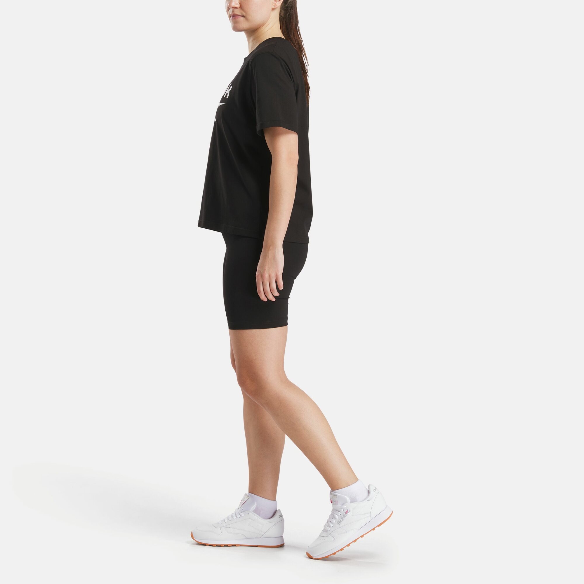 Футболка спортивная Reebok NOVA BIG LOGO OVERSIZED CRW SS, размер L INT, черный — фото 1