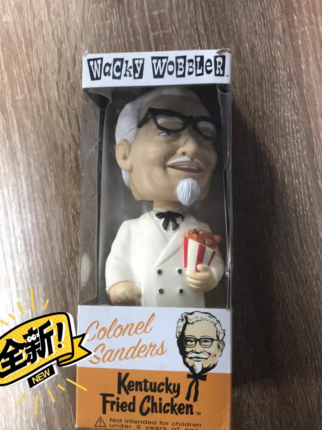 Wacky Wobbler. Kentucky Fried Chicken (KFC). Полковник Сандерс (Colonel Sanders) с ведром попкорна, качающаяся фигурка
