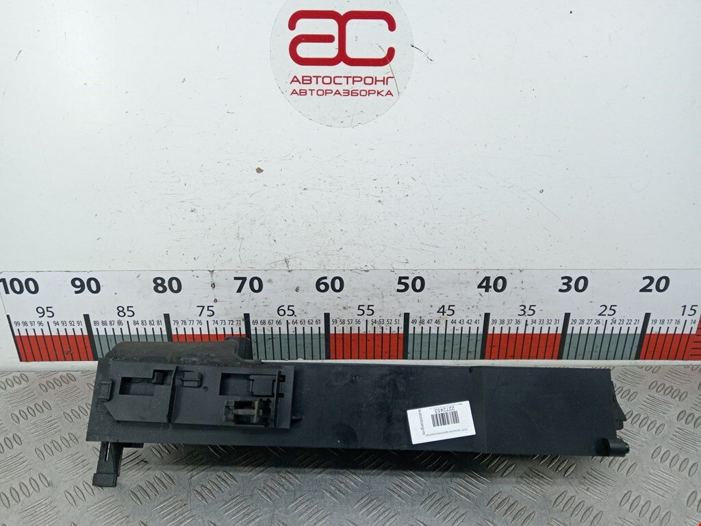 Кронштейн (крепление) радиатора BMW 5-Series (F07/F10/F11/F18) 17117618772 арт. 2272453