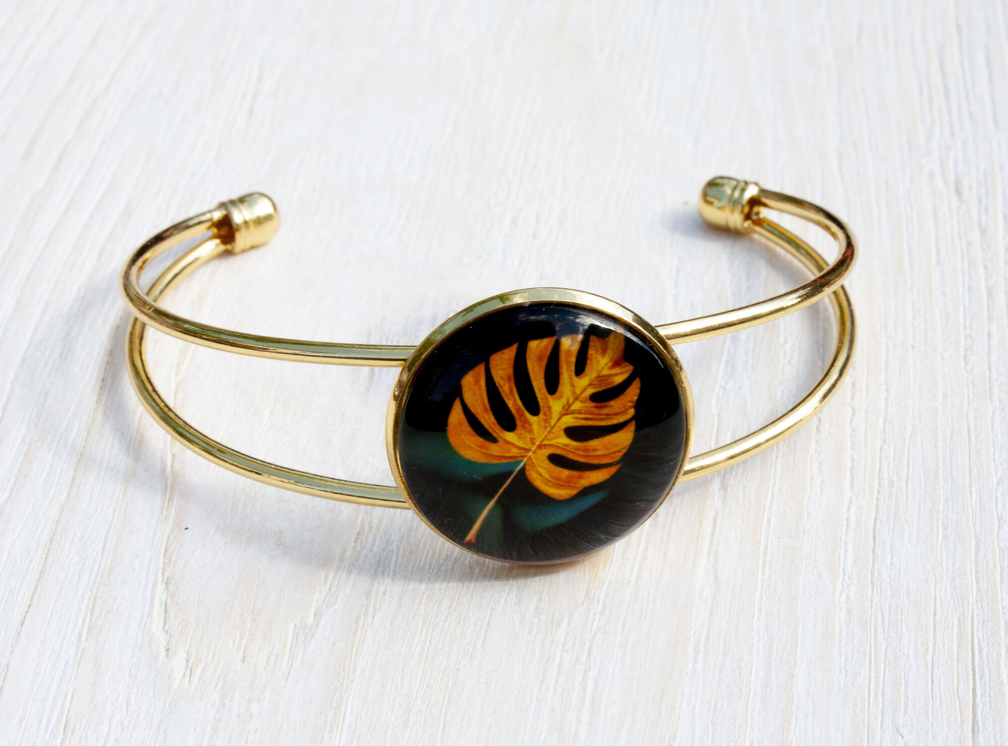 Жесткий браслет, стекло