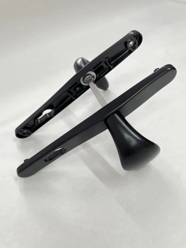 Ручка для калитки нажимная-ухват на планке. Ручка на калитку уличная