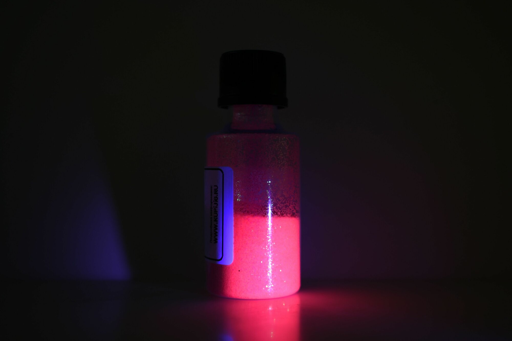 Блестки для литья силиконовых приманок Розовый UV-neon 0,4 мм
