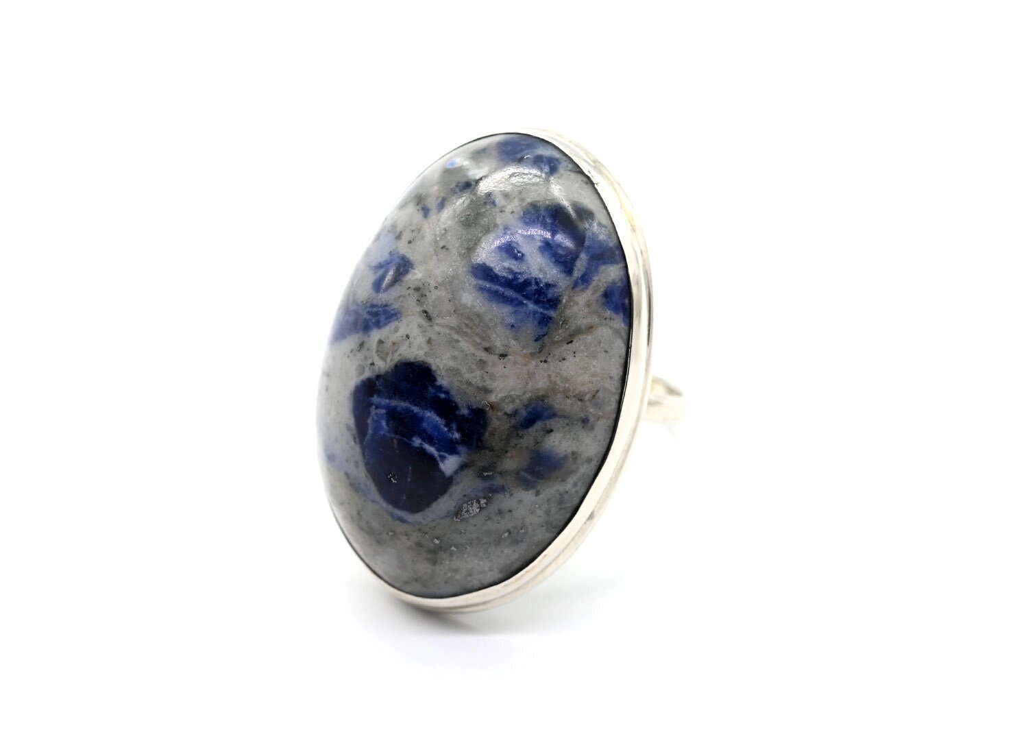 Кольцо, содалит