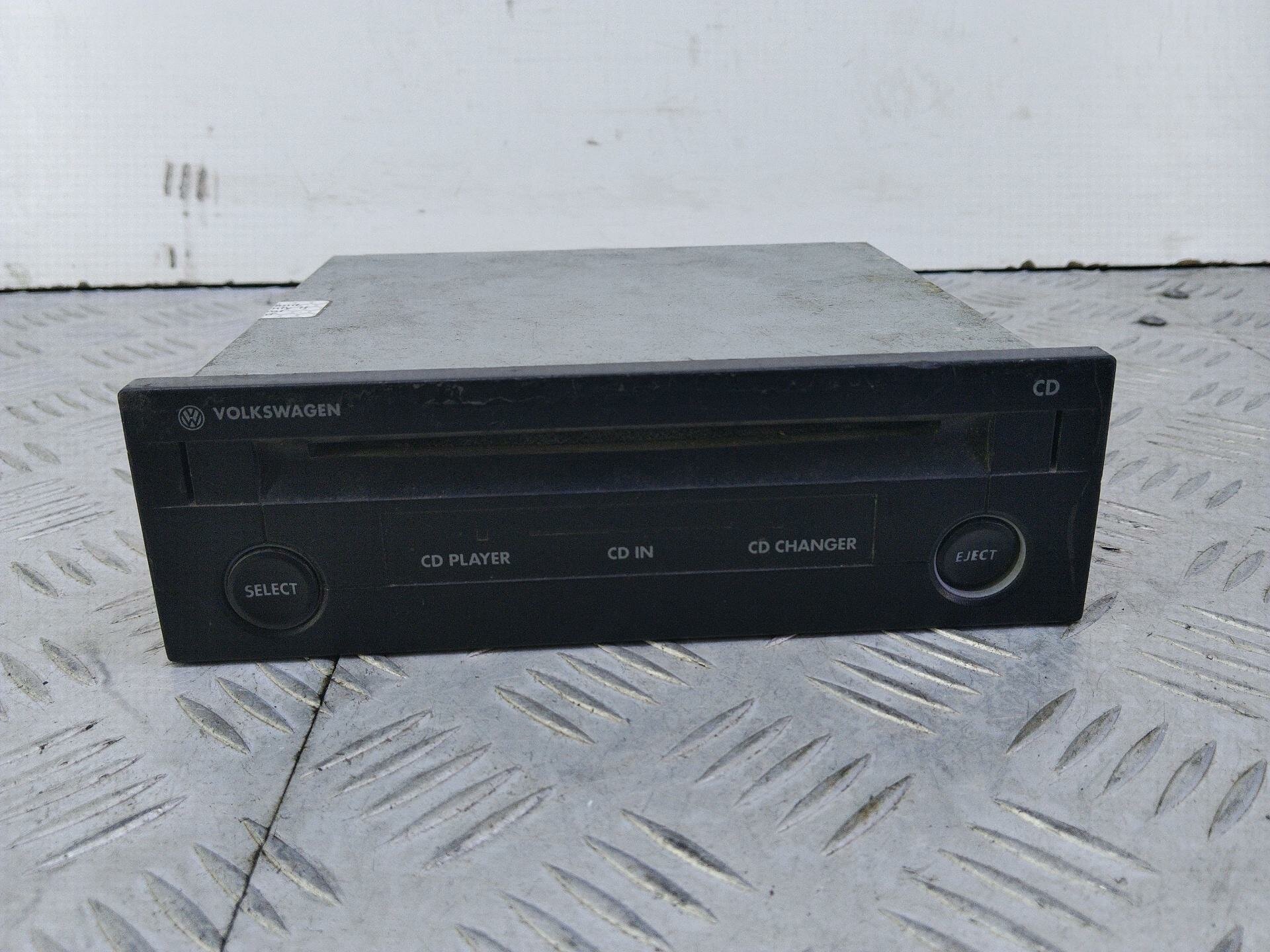 CD-чейнджер Volkswagen Passat B5 рест. (2000 - 2005) FA05717