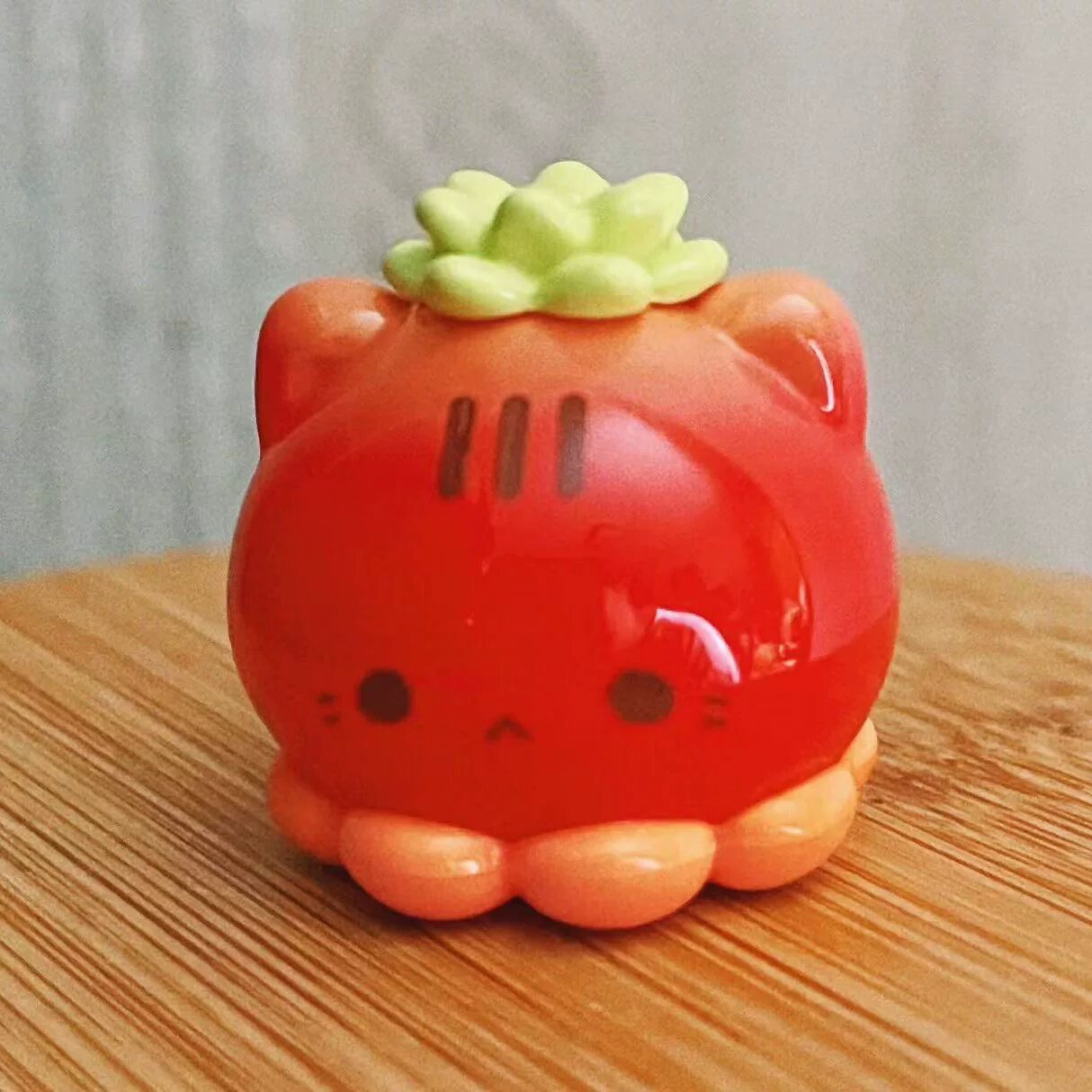 Оригинальная фигурка-сюрприз Strawberry Musta Octopus Meow Meow Fruit Market Cute Blind Box, подарок гранат