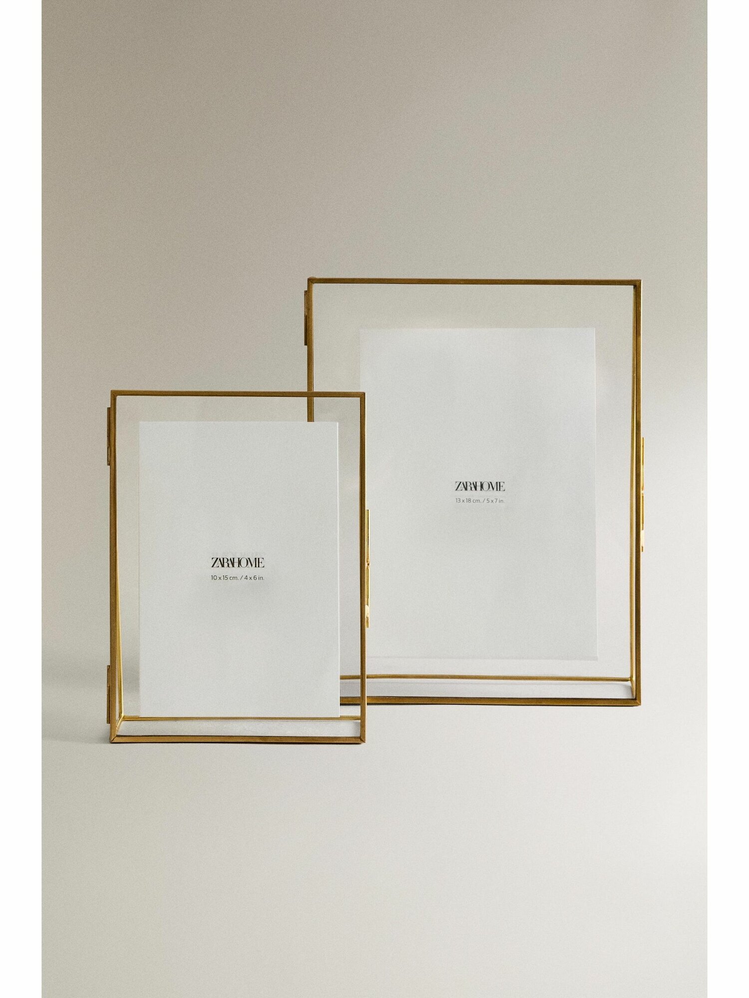 Фоторамка Zara TRIANGULAR STRUCTURE PHOTO FRAME золотой
