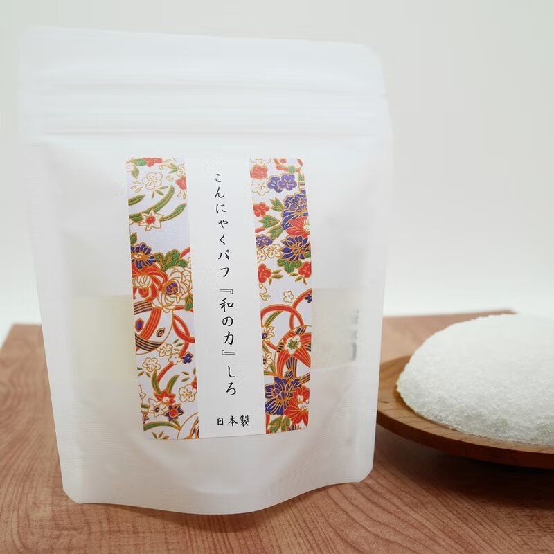 Спонж для умывания из волокон Конняку натуральный YAMAMOTO белый круглый в подарочной упаковке, 1 шт