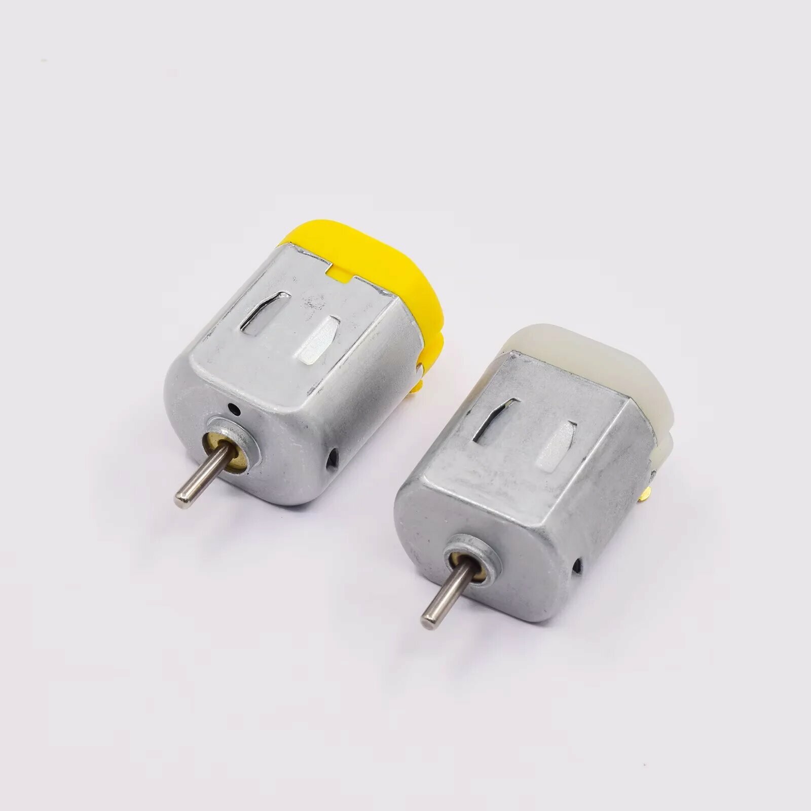 Двигатель FP130 FK-130AV-15155 15x20 мм