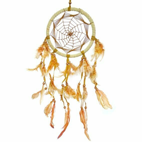 Ловец снов коричневая бусина В паутинке с перьями (макраме, диаметр 17 см, длина 45 см.), 1 шт.