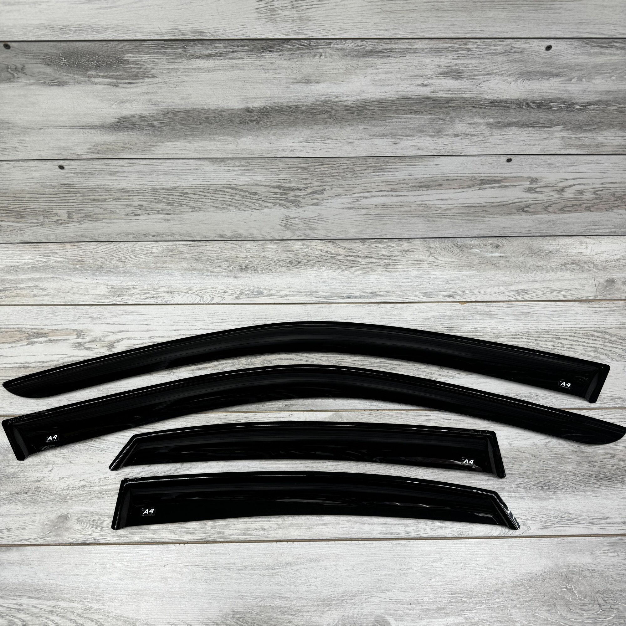 Дефлекторы (ветровики) окон на Audi A4 (B6/B7) 2000-2008 Седан (Ауди А4)