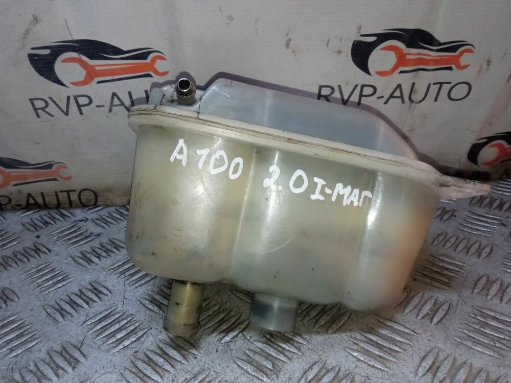 Бачок расширительный Audi 100 C4 2.0 1991-1994