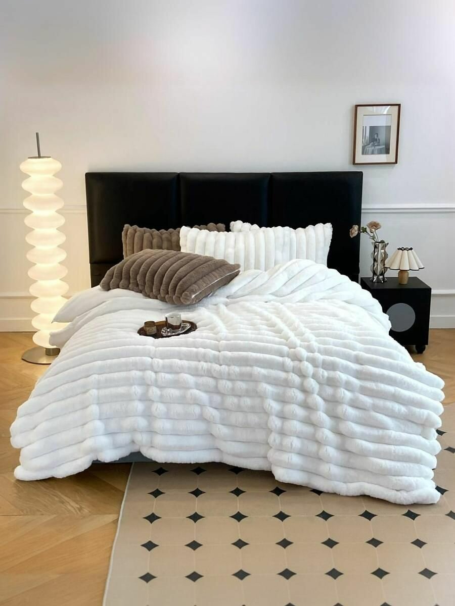 Покрывало на кровать 220х240, искусственный мех, Mency, полосатое, белое