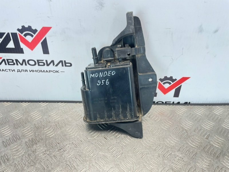 Б/У фильтр паров топлива Ford Mondeo 2001 B4Y CJBA Расширенная гарантия до 30 дней на все детали, при установке в нашем сер...
