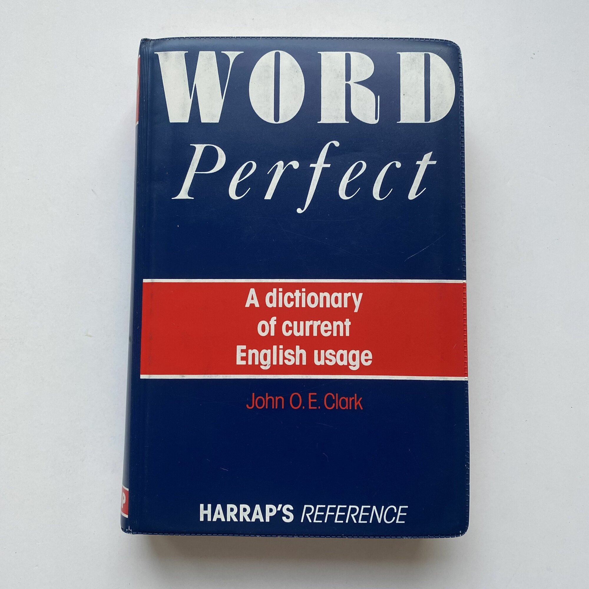 Книга Word Perfect. A dictionary of current English usage. Слово Perfect. Словарь современного английского языка. Издание 1987 года