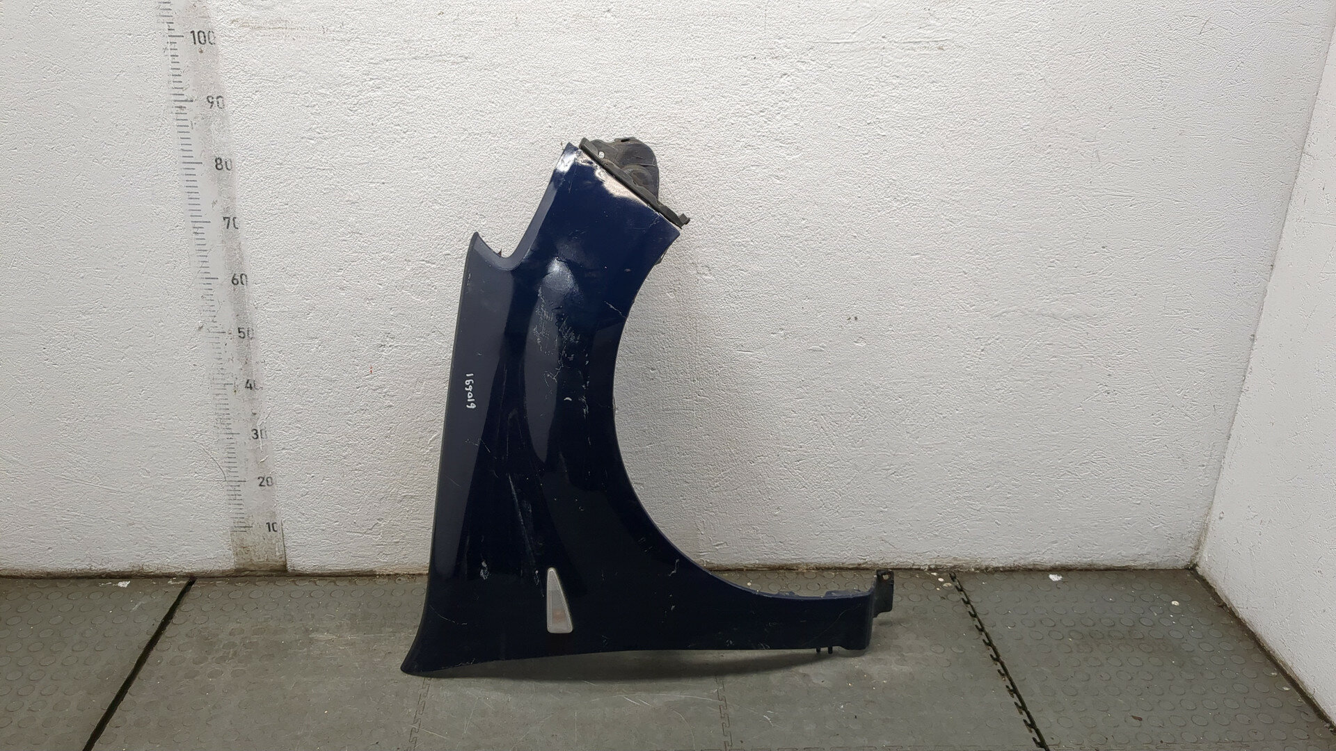 Крыло правое переднее Dacia Sandero Б/У