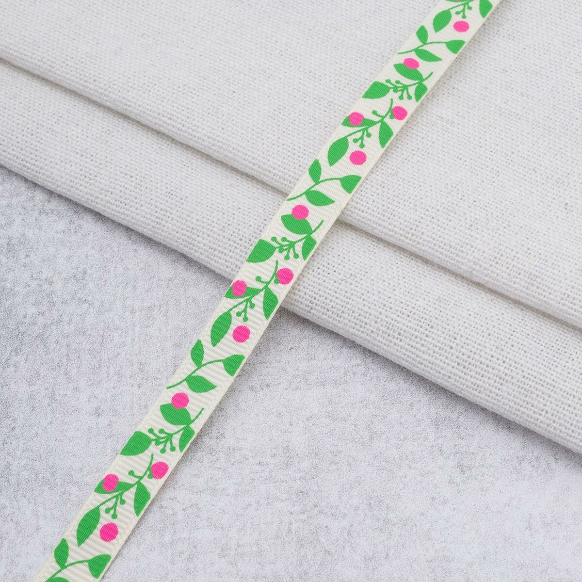 Лента декоративная для упаковки подарков, репсовая, с рисунком, 1 см х 45,72 м, цвет молочный