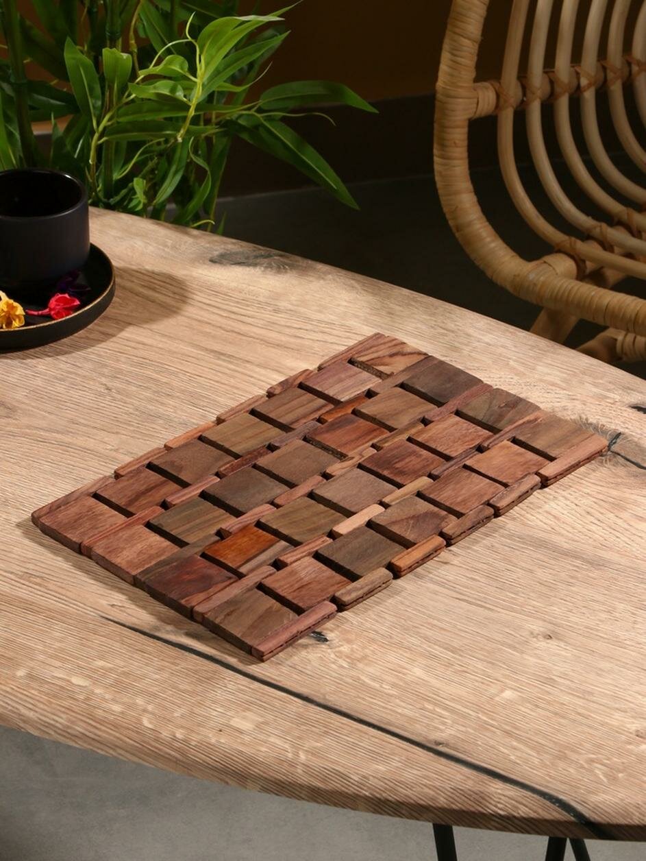 Коврик из тикового дерева, плетеный, размер 30x20x0,7 см, цвет коричневый