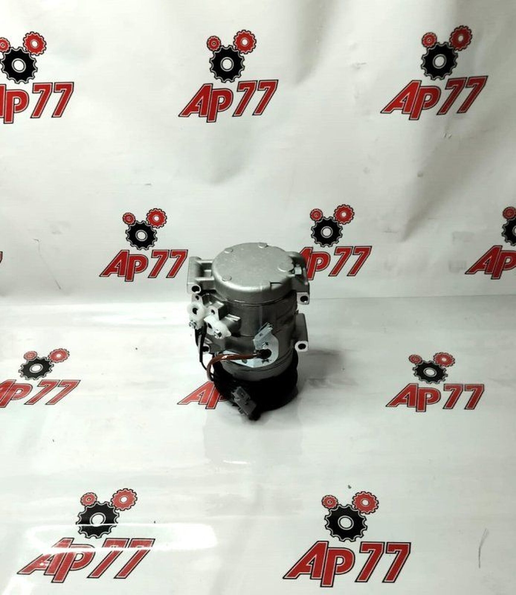 Компрессор кондиционера для машин Toyota Tundra 2UZFE 883200C130