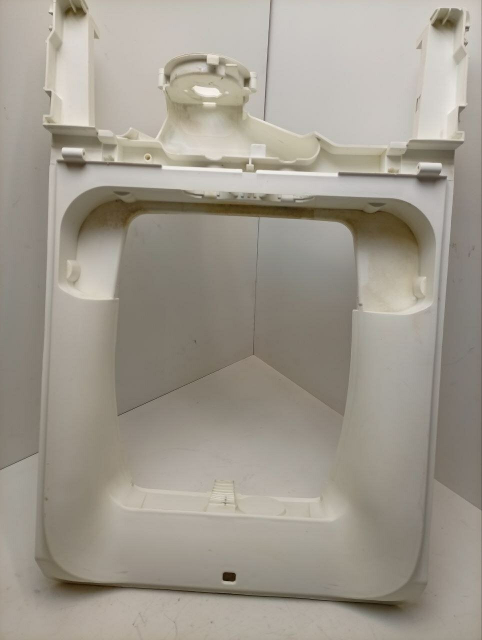 ZWQ5105 кт13 Рамка внутренняя для стиральной машины с вертикальной загрузкой Zanussi 146857900 б/у