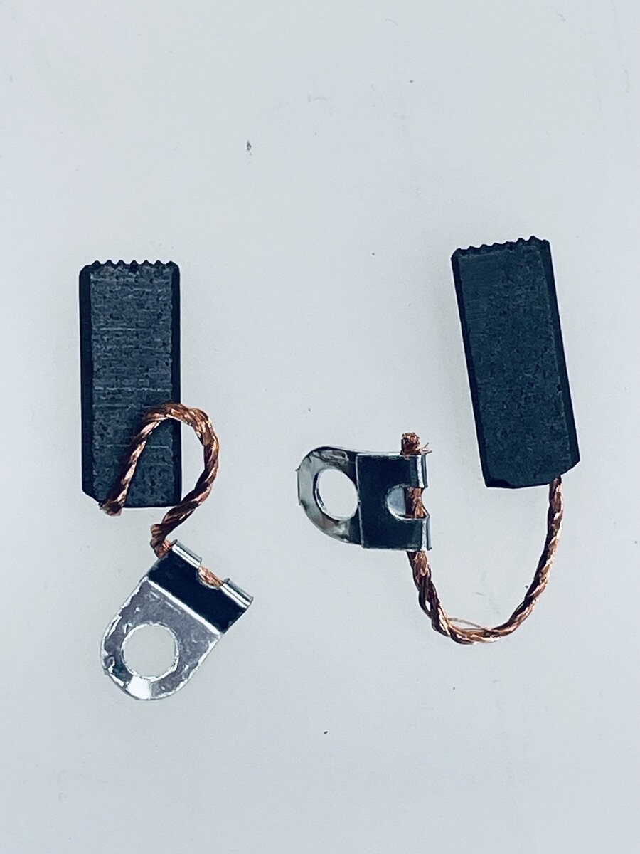 Щетки (№429) Rezer, к дрели МЭС 450 5х8х20 (2шт.) (010-0020) 03.022.00021 №640