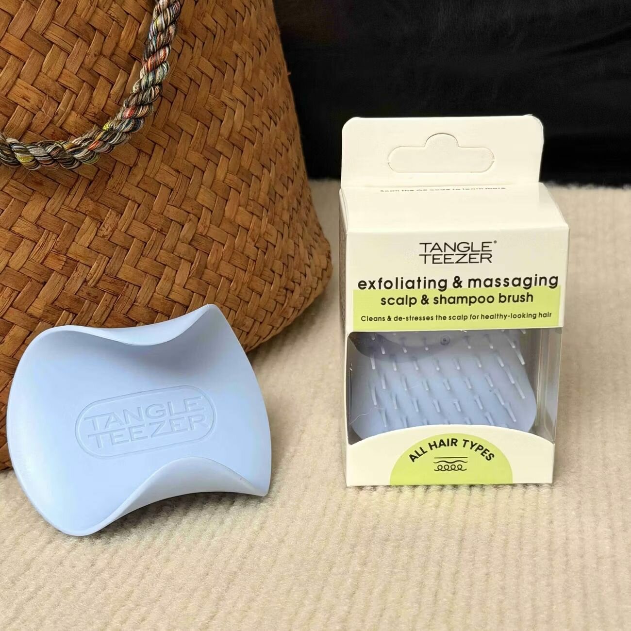 Гребень TANGLE TEEZER exfoliating & massaging 1 шт. для ухода за волосами, массажный гребень