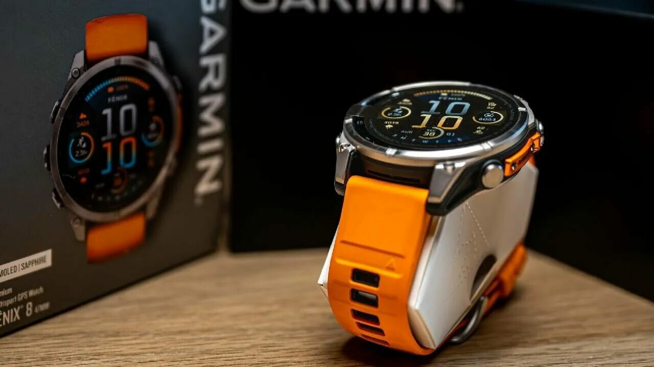 Смарт часы Garmin Fenix 8 51mm Amoled Sapphire Graphite DLC Titanium with Spark Orange Silicone