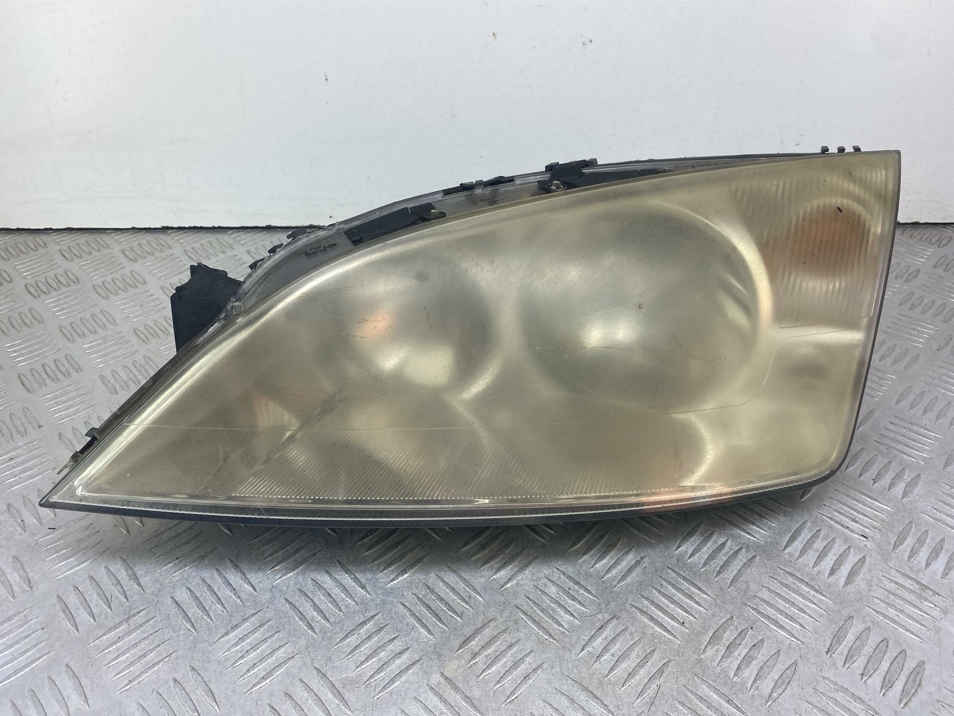 Фара левая Ford Mondeo 3 рест. (2003 - 2007) 1S7113006AL