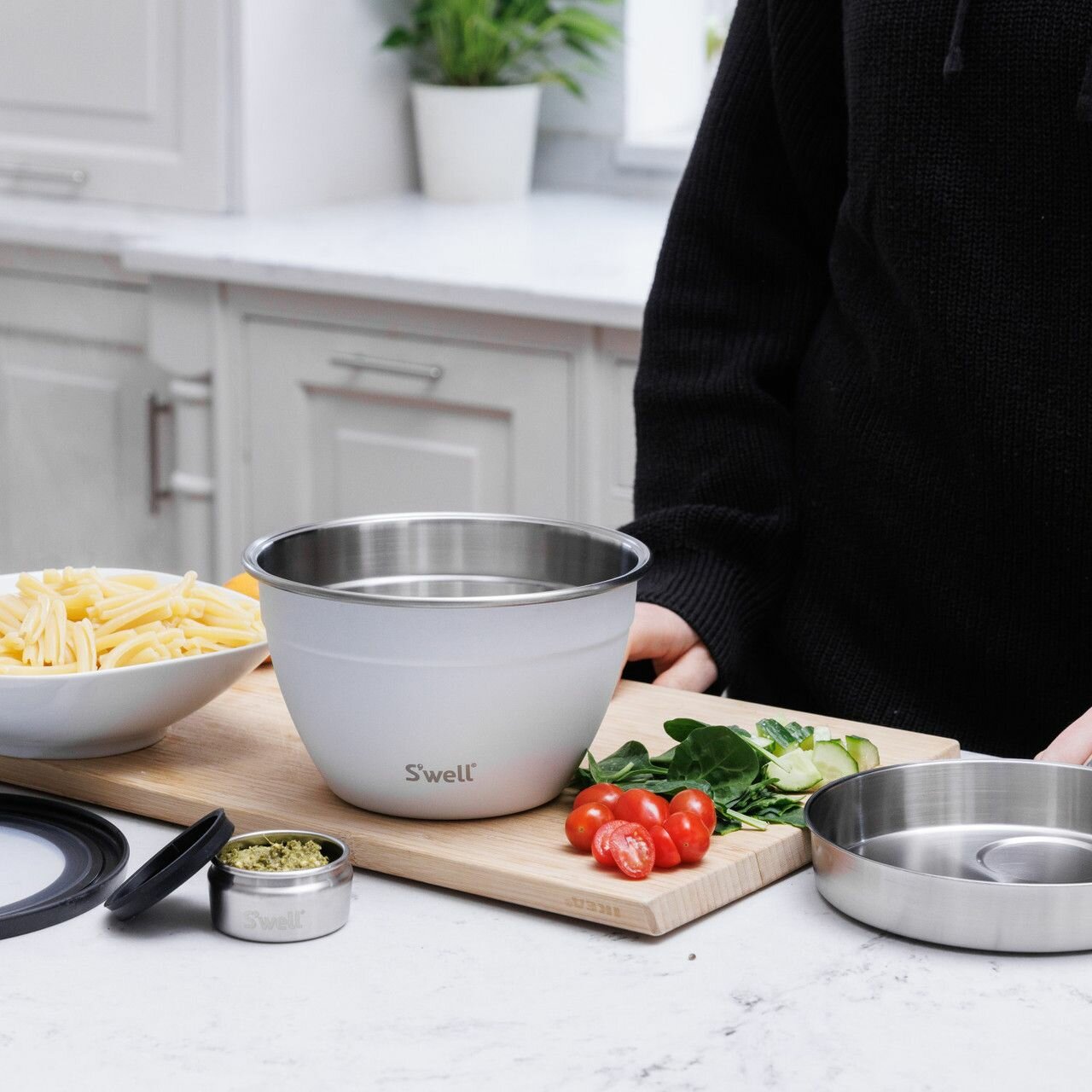Kitchen Craft набор для салата (салатник 1,9 л, контейнер для для специй или соуса 60 мл, съемный поддон) металл, пластик MOONSTONE