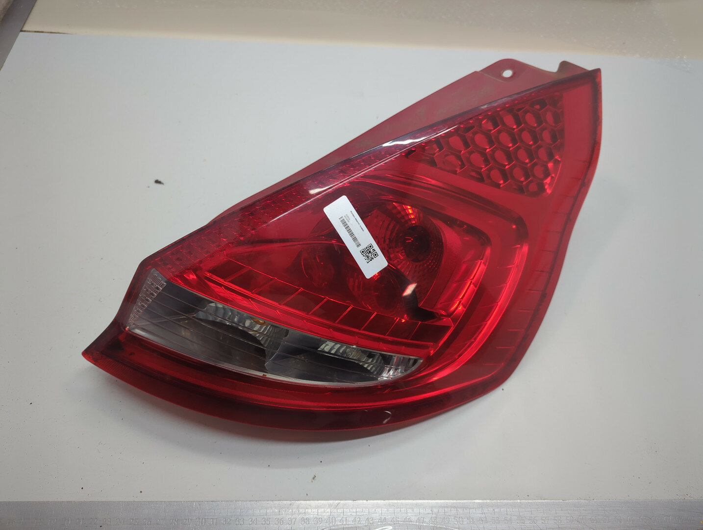 Фонарь (задний) правый Ford Fiesta Б/У