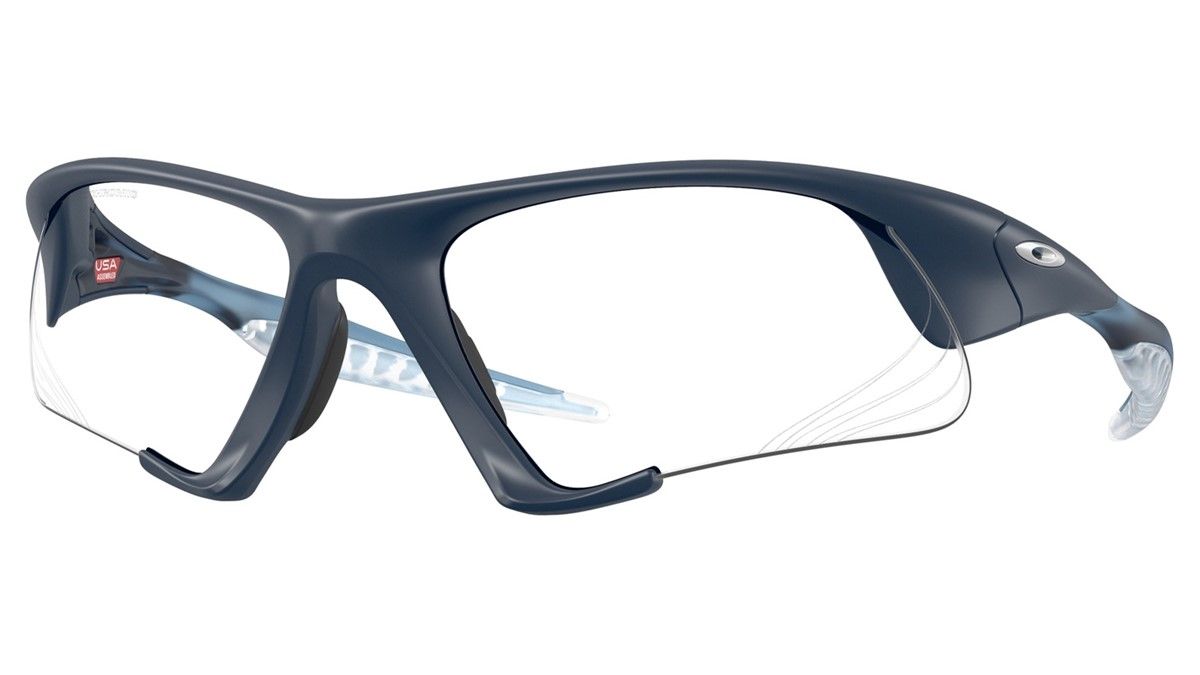 Солнцезащитные очки Oakley
