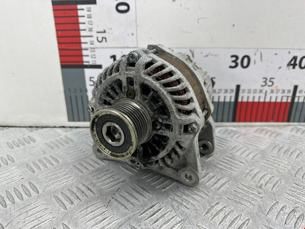 Генератор Nissan Juke 231001KM1A арт. 2266789