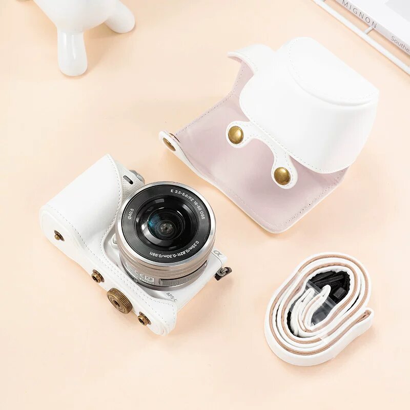 Сумка для камеры Sony NEX 5T/R с кожаным покрытием для объектива 16-50мм, белый