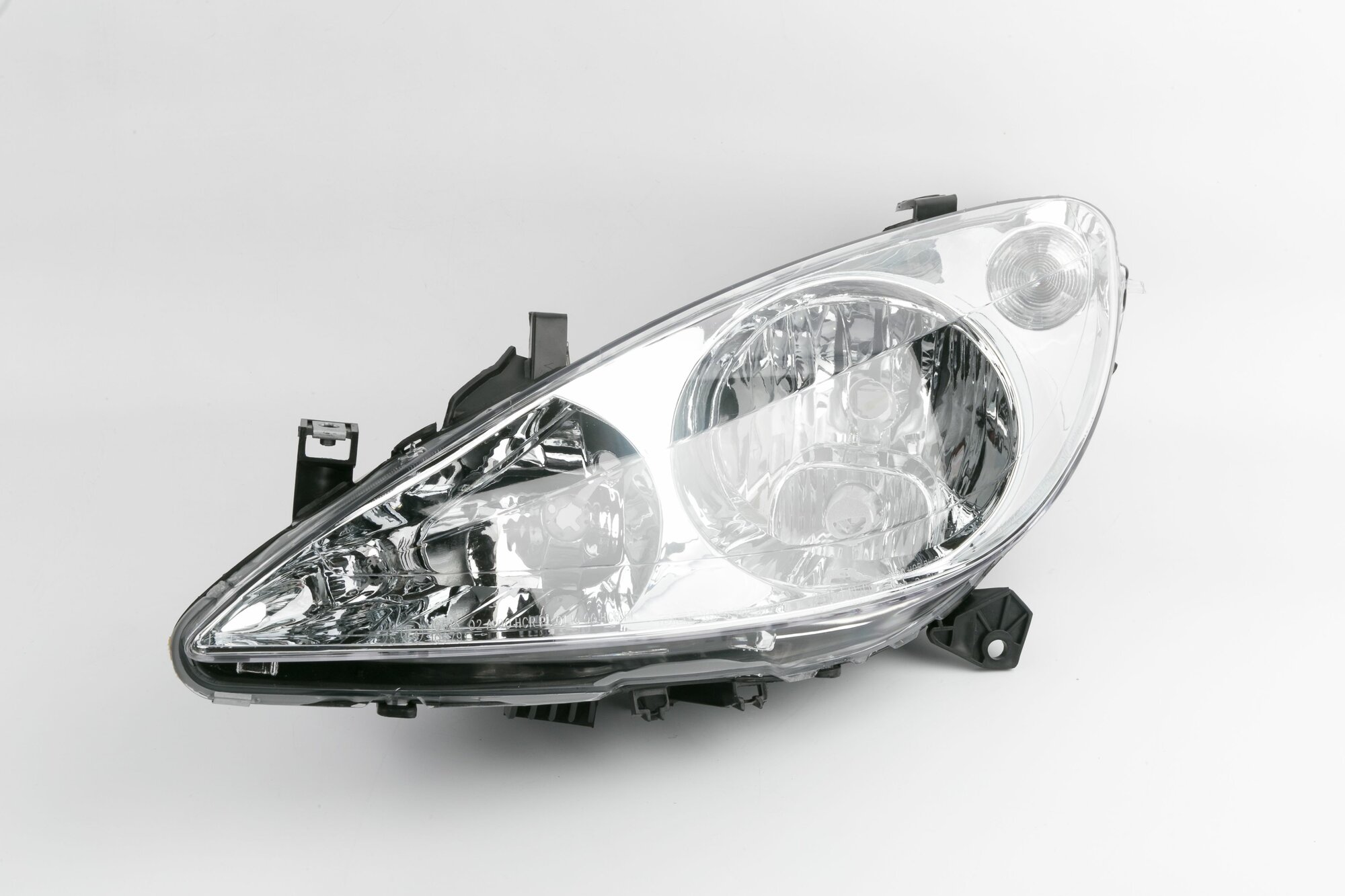 Фара левая для Пежо 307 2001-2005, oem 088034, 6204Z3 арт 5501128LLDEMF