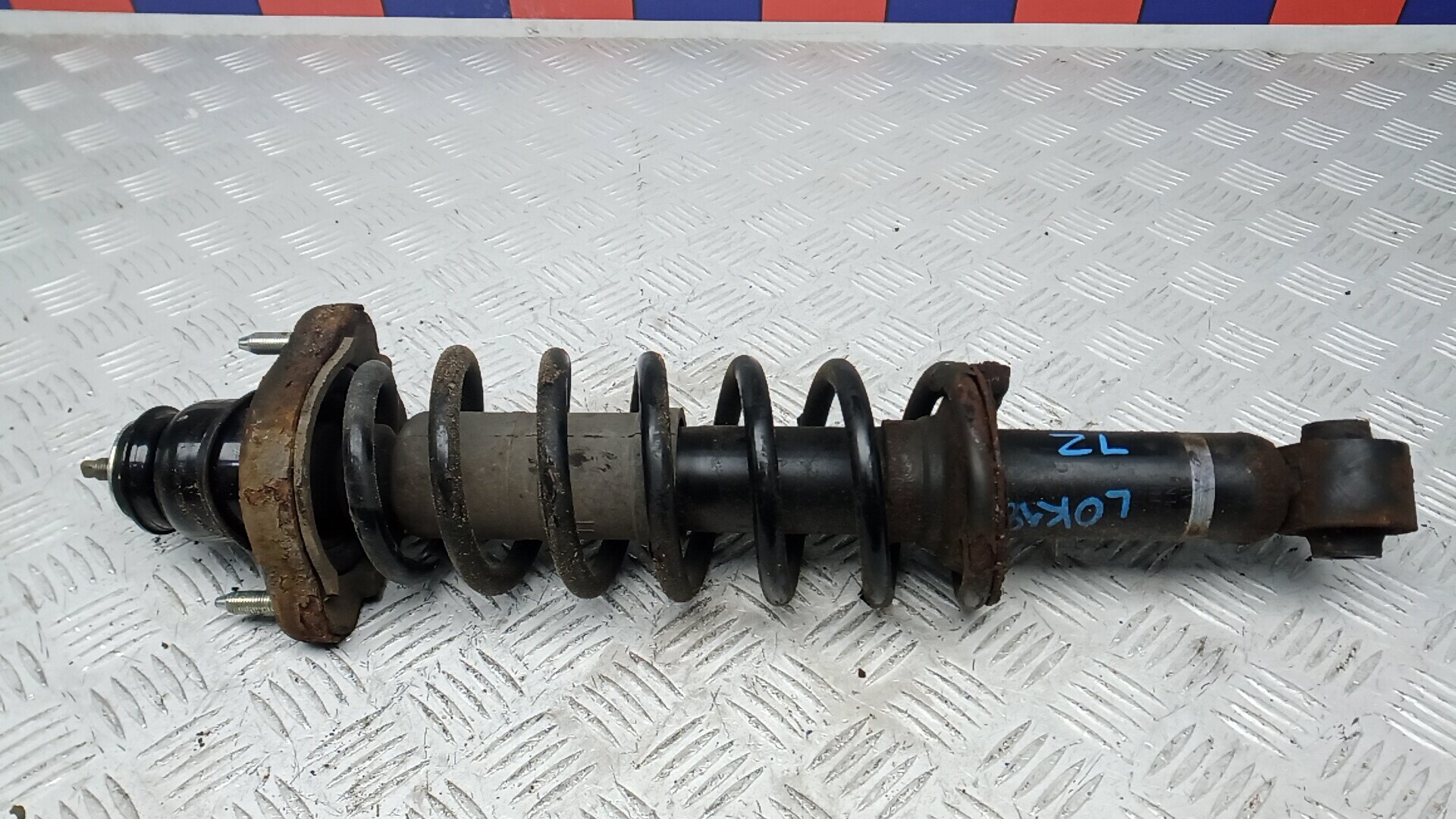 Стойка задняя левая MITSUBISHI ECLIPSE CROSS, Номер 4162A419, 4140A526, 4140A505