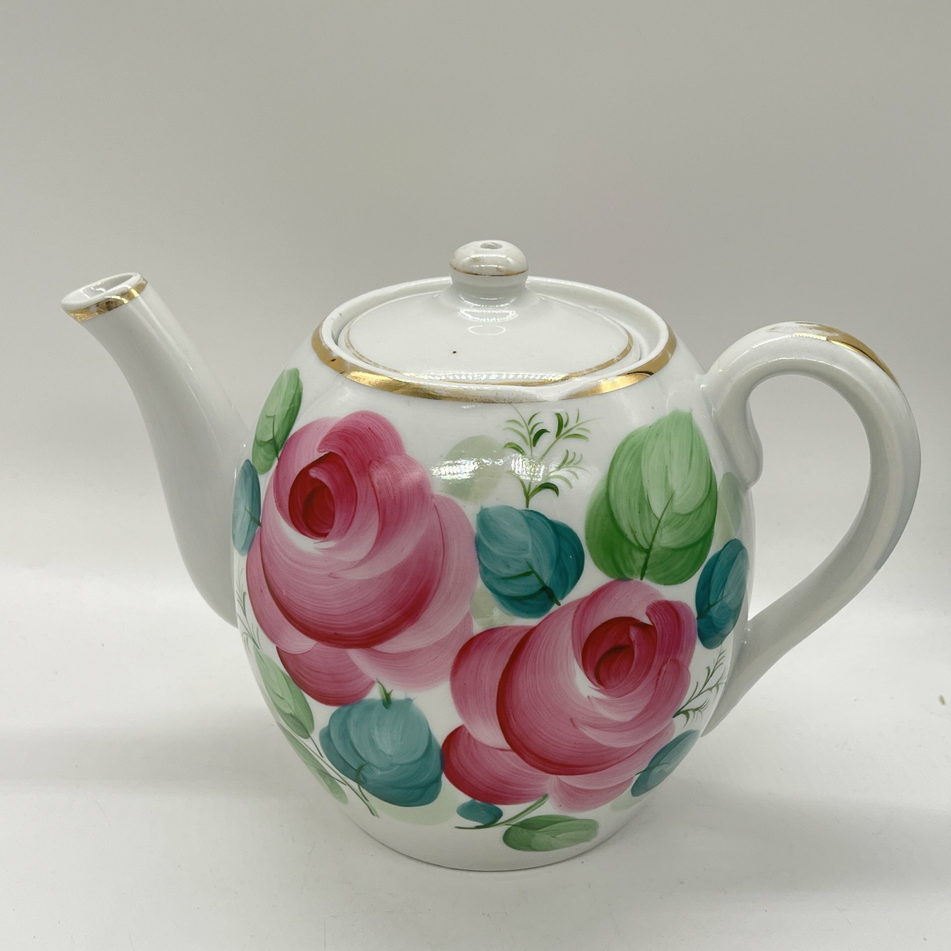 Чайник заварочный с расписным цветочным декором, фарфор, роспись, золочение