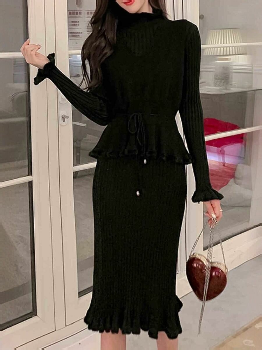 Платье теплое трикотажное облегающее миди на весну осень, повседневное и праздничное весеннее осеннее