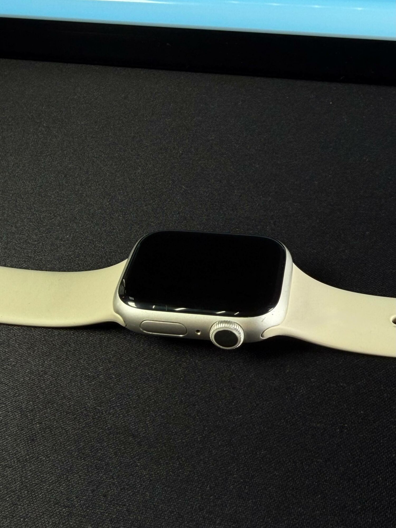 Умные часы Apple Watch 7, Starlight, 41mm, 81%, силикон, алюминий