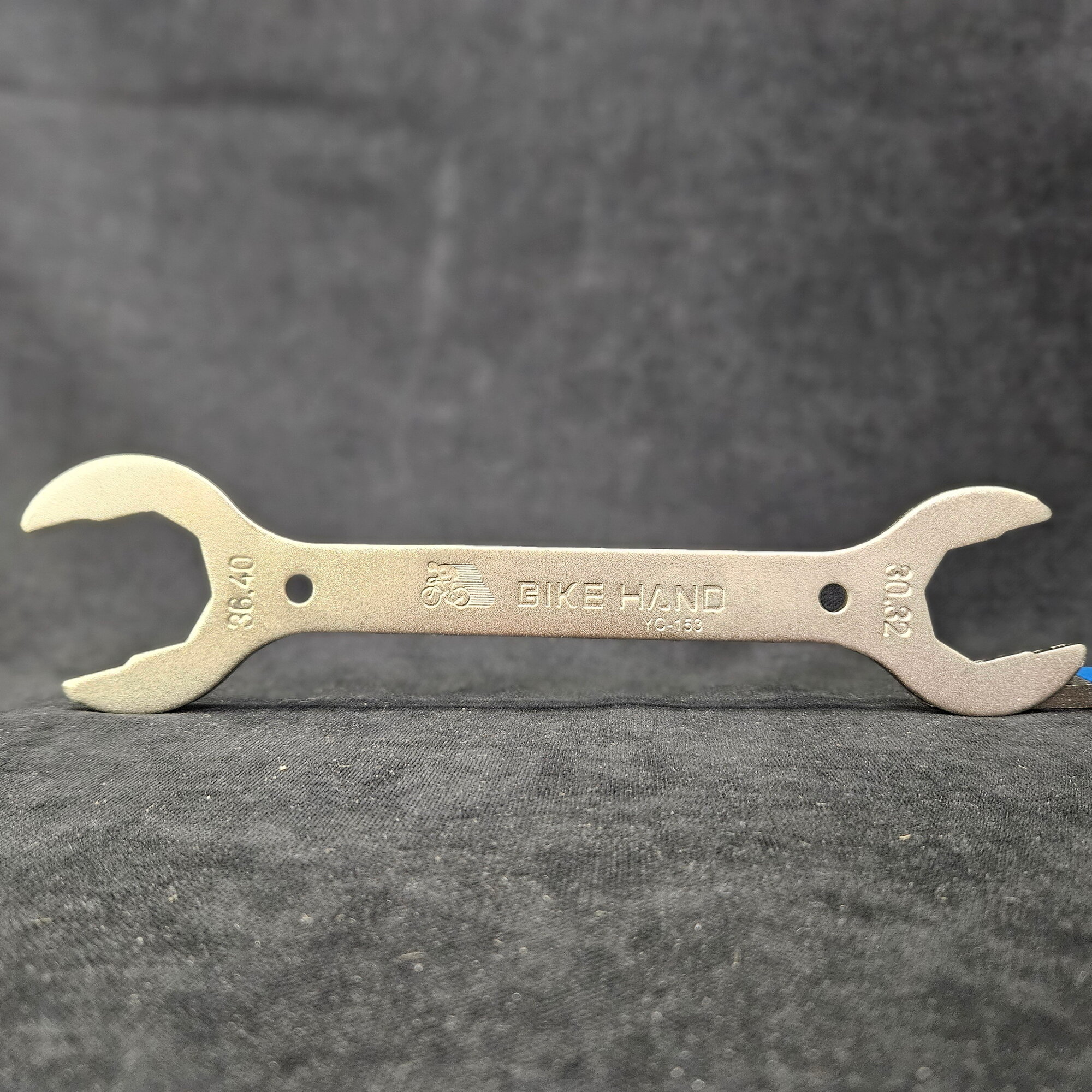 Ключ для снятия рулевой колонки BikeHand YC-153