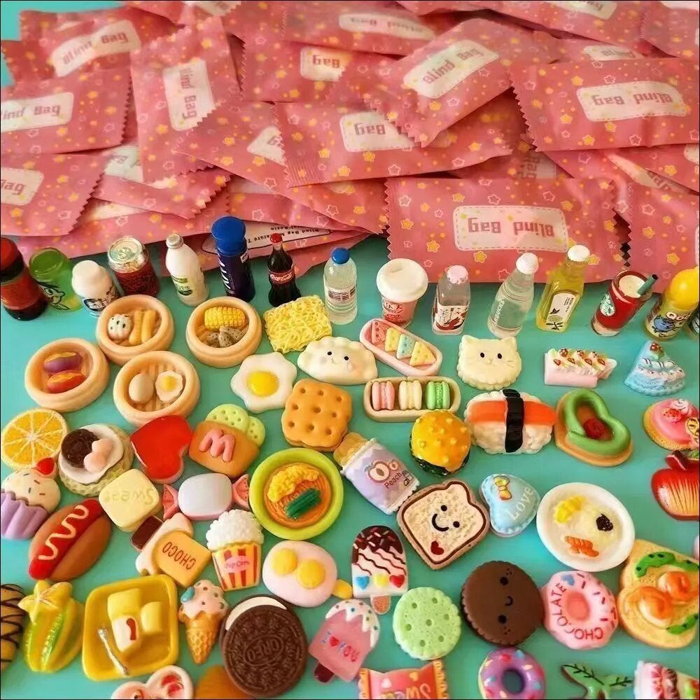 100 штук Случайный. миниатюрных предметов, мини-еда