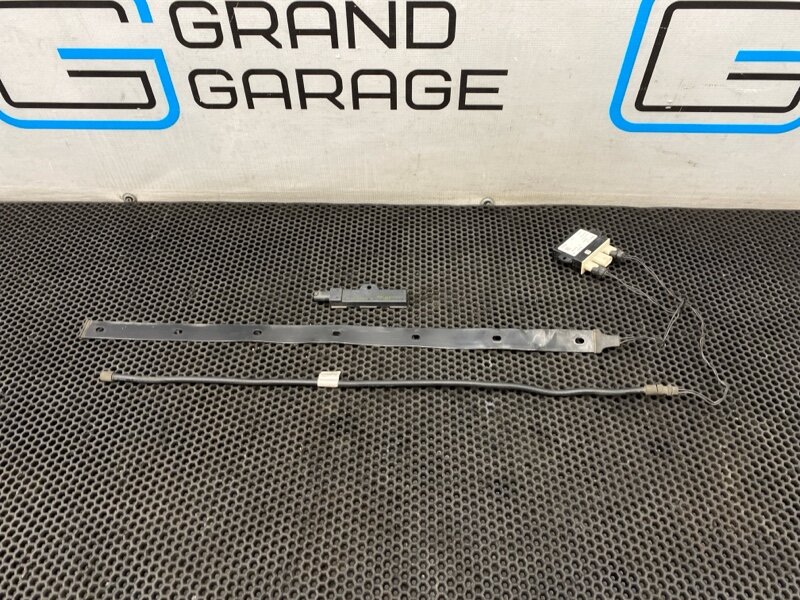 Блок электронный BMW 3-Series 2012 F30 N20B20A 2.0 OEM 61357306797