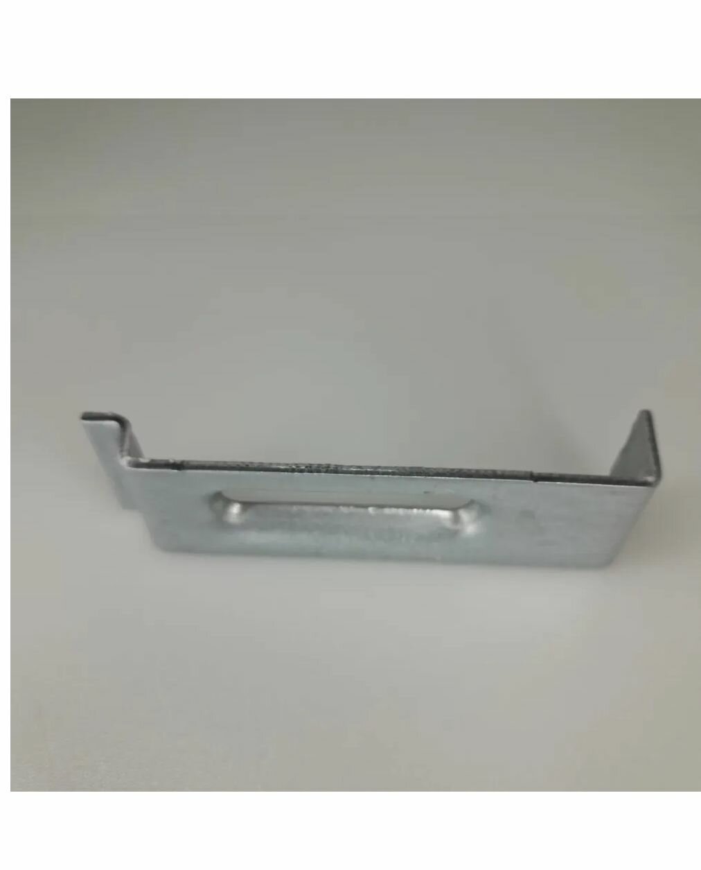 Комплект креплений для варочной панели Haier 0530028408