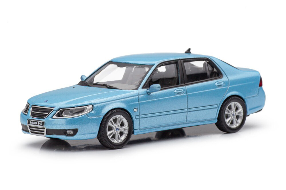 Модель коллекционная PAUDI Saab 9-5 2007 electic blue (голубой металлик) 60 лет saab