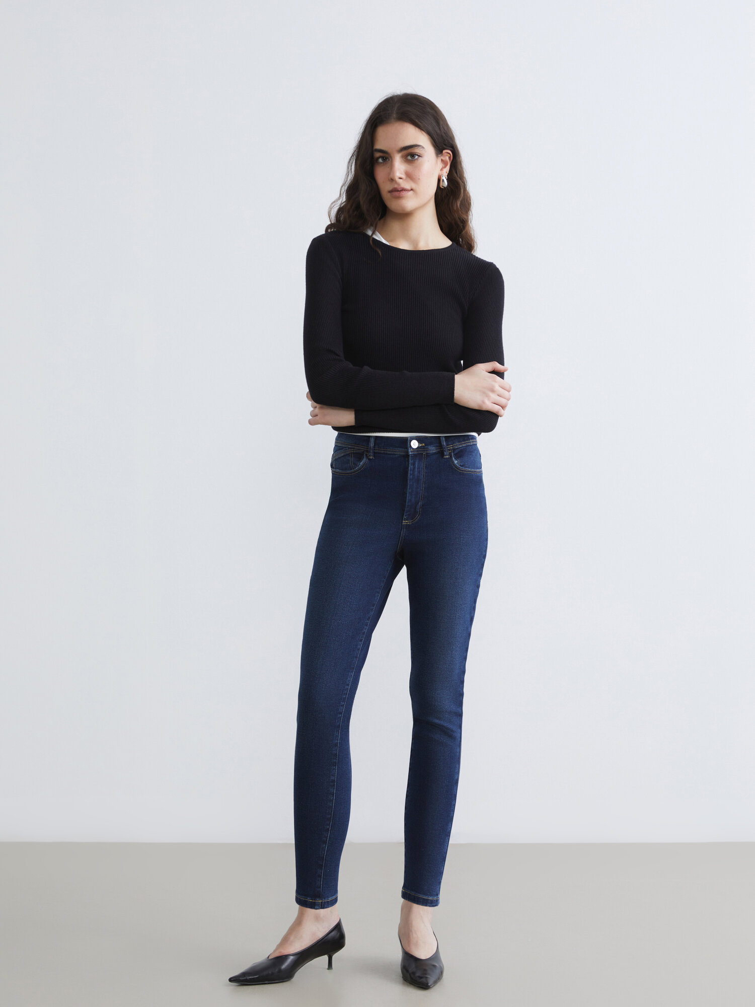 Джинсы скинни 