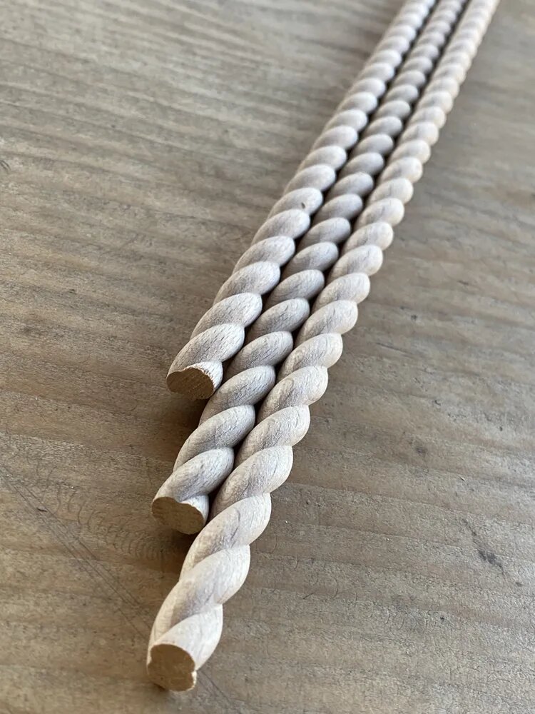 Коса круглая, деревянная 10х10х1150мм 3 шт. Сорт Экстра бук