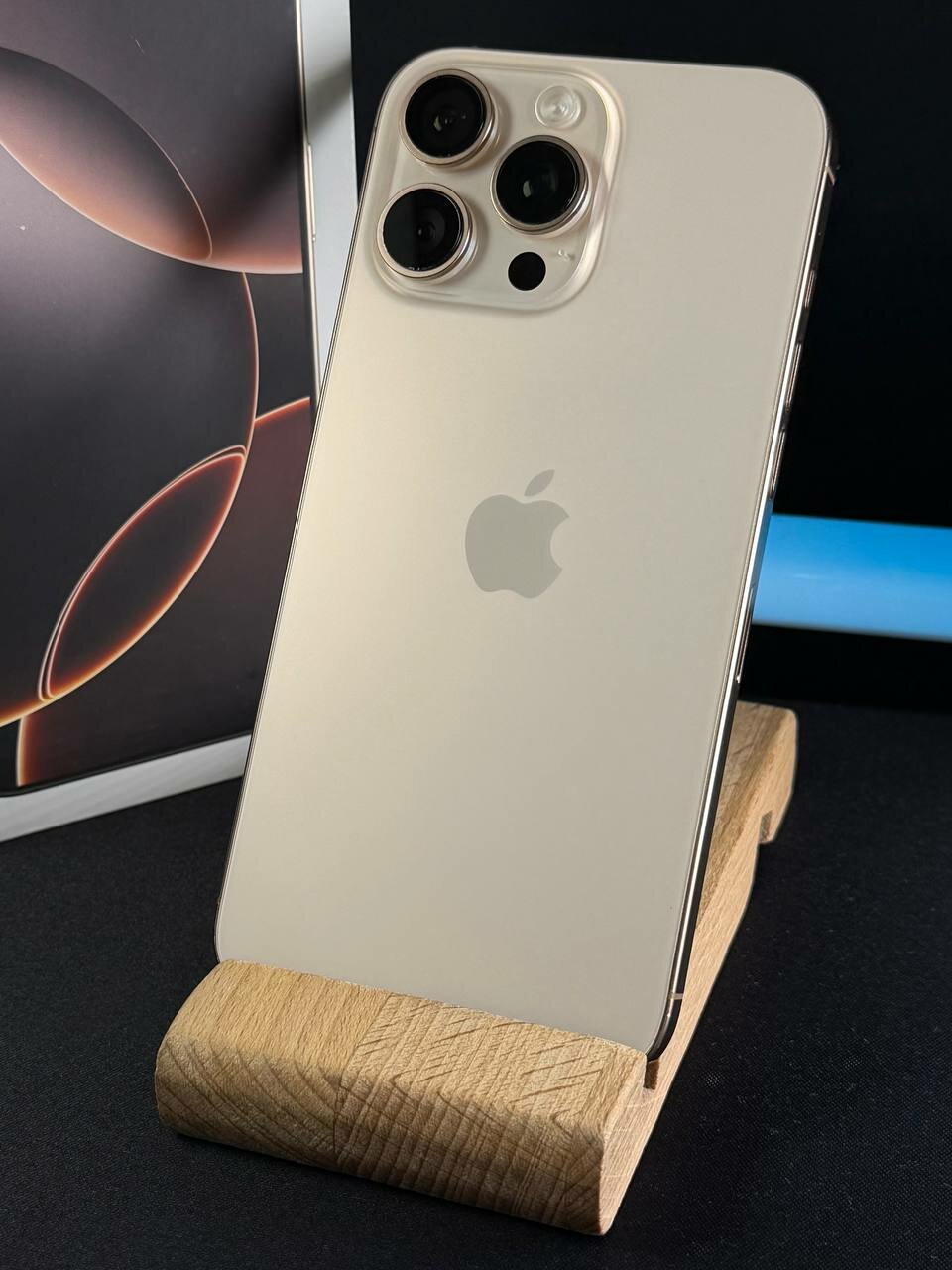 Смартфон Apple iPhone 16 Pro Max, 512gb, Desert Titanium, J, nano SIM + eSIM