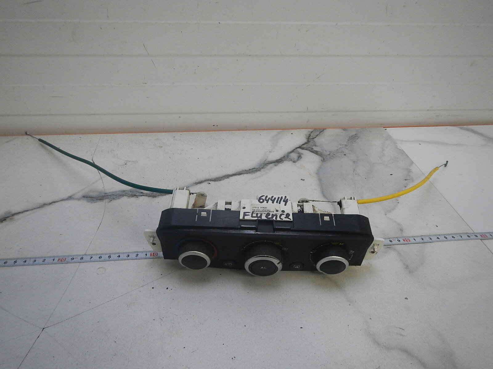 Б/У Блок управления климатической установкой, Renault (Рено)-FLUENCE (10-) RENAULT FLUENCE (10-) Потертости. 644114 RENA...